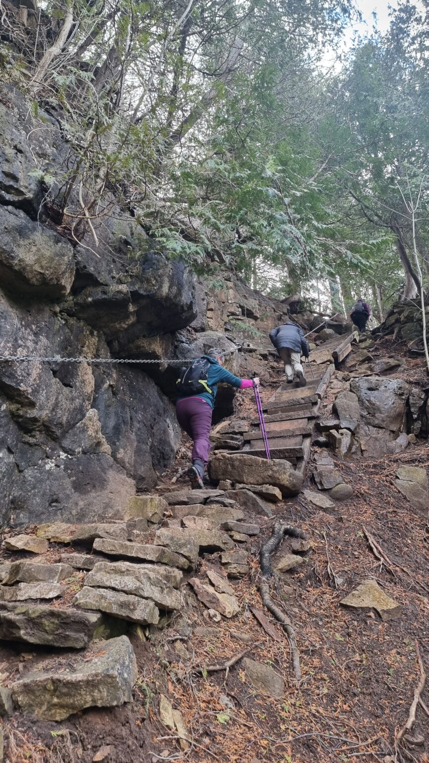Car Hike: Forks of the Credit - Devil's Pulpit - Bruce Trail ...